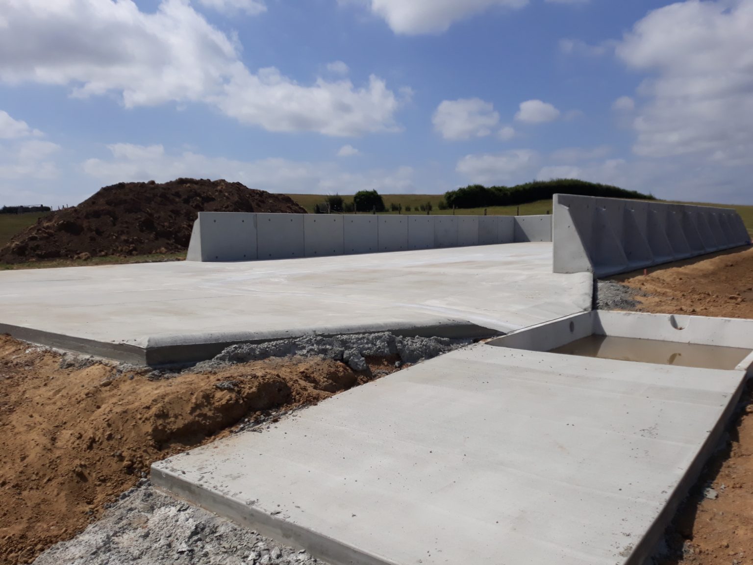 Storage Bunkers & Walls – Bowers & Son Ltd