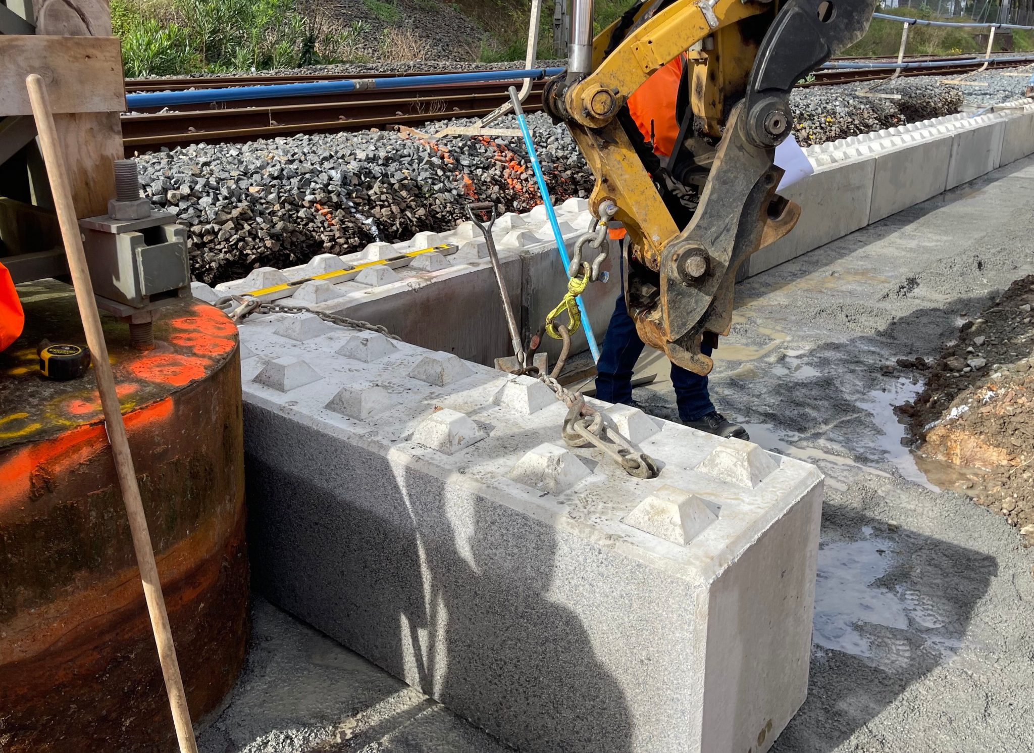 Interlocking Blocks – Bowers & Son Ltd